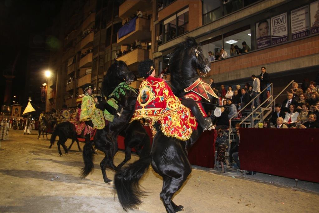 Planes Ecuestres Para Semana Santa Woman O War